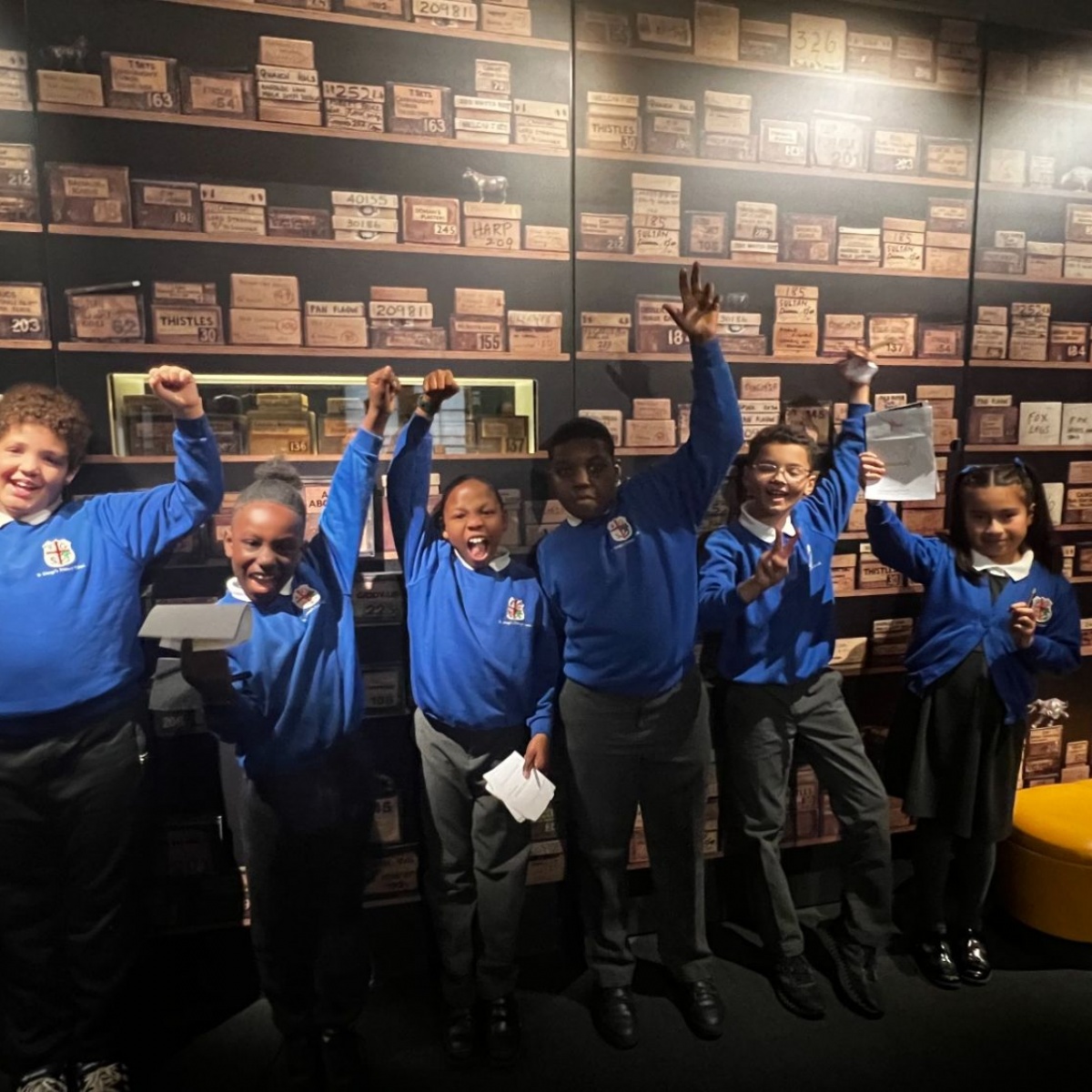 St George's CE Primary School - Shackleton Class Explores the V&A!